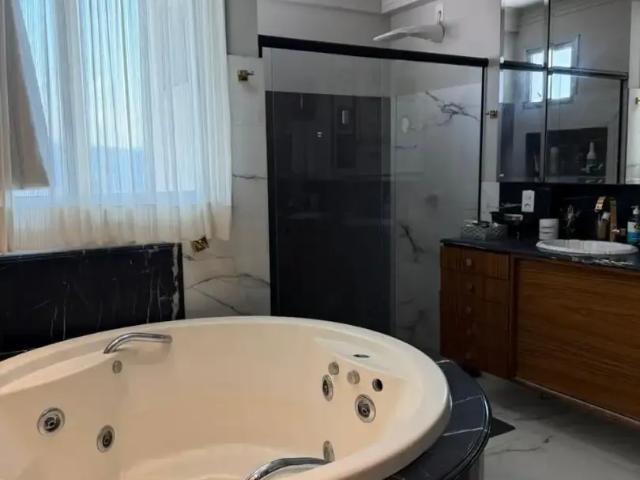 Cobertura para Venda em Vila Velha/ES Praia da Costa 4 Quartos