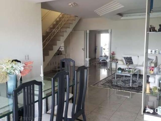 Cobertura para Venda em Vila Velha/ES Praia da Costa 5 Quartos