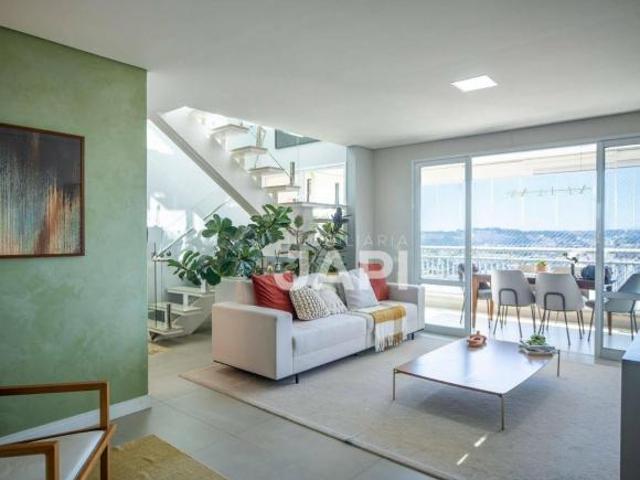 Cobertura para venda em Vila Viotto de 229.00m² com 3 Quartos, 3 Suites e 4 Garagens