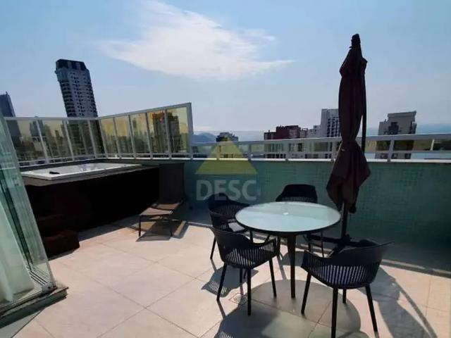 Cobertura para Venda em Balneário Camboriú/SC Centro 4 Quartos