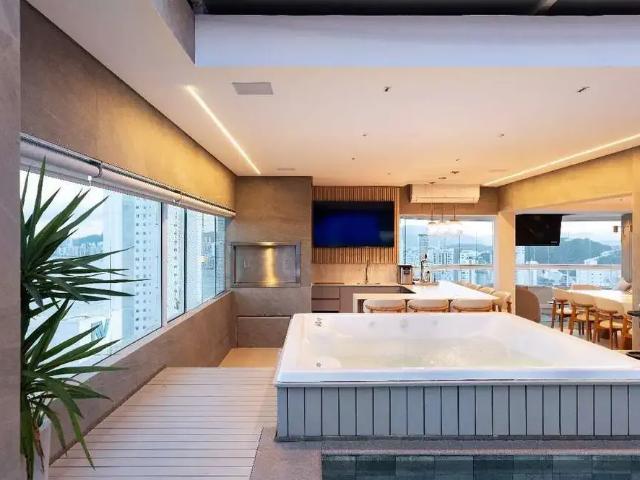 Cobertura para Venda em Balneário Camboriú/SC Pioneiros 3 Quartos