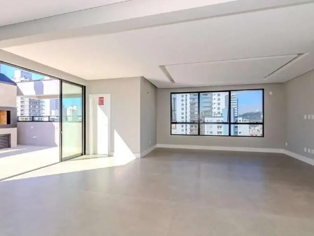 Cobertura para Venda em Balneário Camboriú/SC Pioneiros 5 Quartos