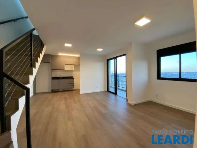 Cobertura para Venda em Barueri/SP Tamboré 2 Quartos