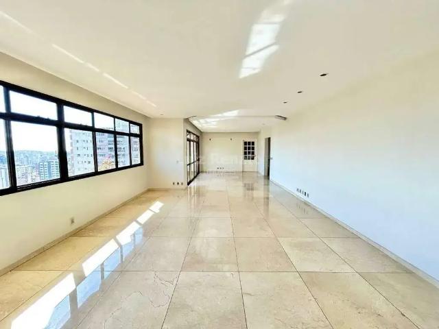 Cobertura para Venda em Belo Horizonte/MG Funcionários 5 Quartos
