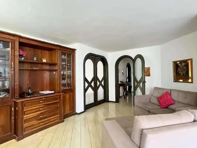 Cobertura para Venda em Belo Horizonte/MG Funcionários 6 Quartos