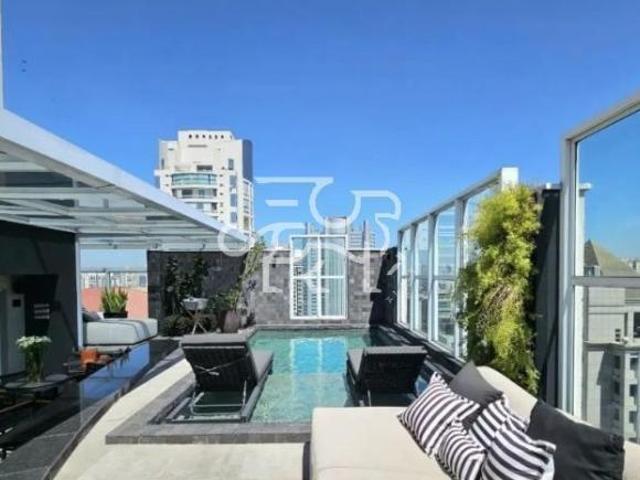 Cobertura para venda em Brooklin Paulista de 315.00m² com 4 Quartos, 3 Suites e 3 Garagens