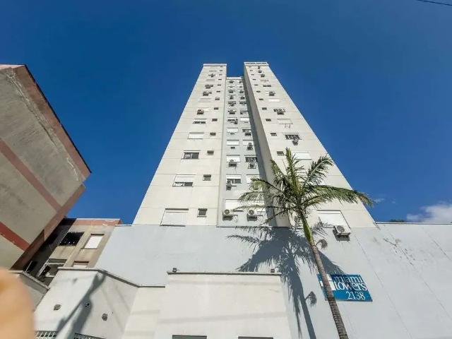 Cobertura para Venda em Canoas/RS Centro 3 Quartos
