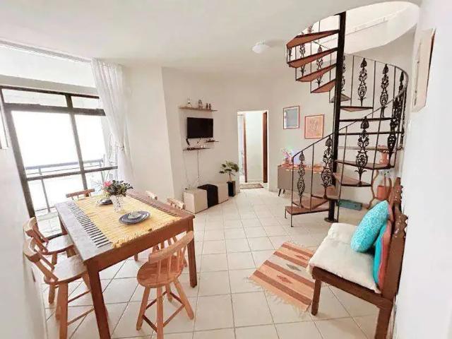 Cobertura para Venda em Cabo Frio/RJ Vila Nova 4 Quartos