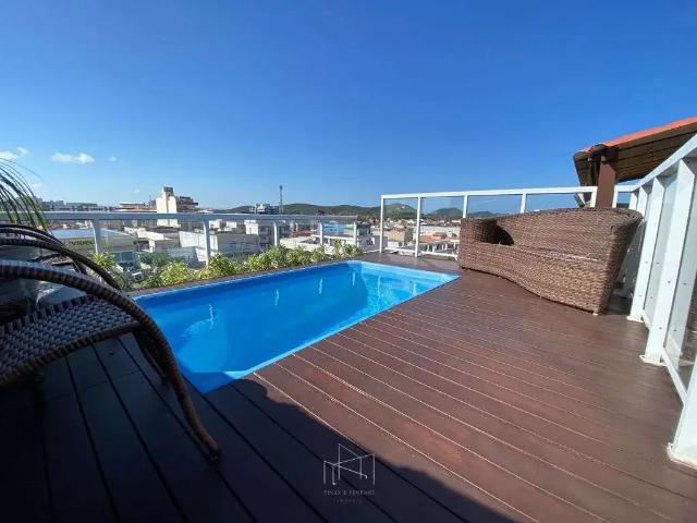 Cobertura para Venda em Cabo Frio/RJ Vila Nova 4 Quartos