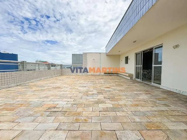 Cobertura para Venda em Cabo Frio/RJ Algodoal 4 Quartos