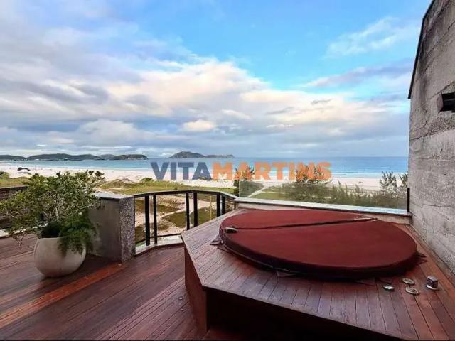 Cobertura para Venda em Cabo Frio/RJ Algodoal 3 Quartos