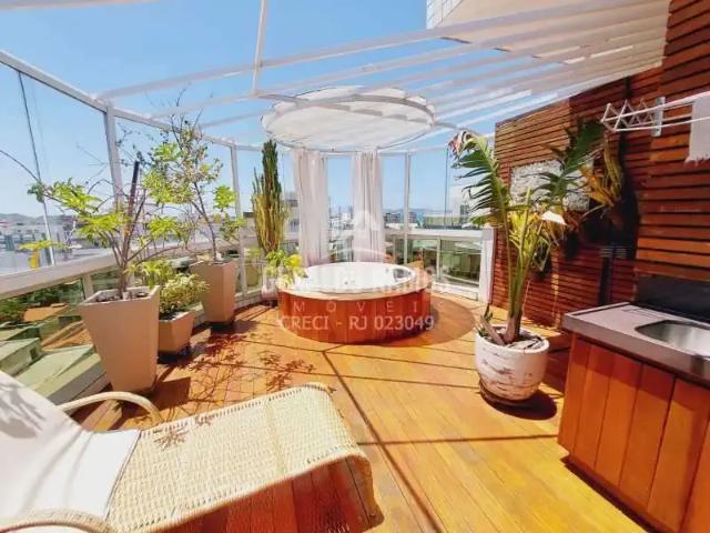 Cobertura para Venda em Cabo Frio/RJ Centro 3 Quartos