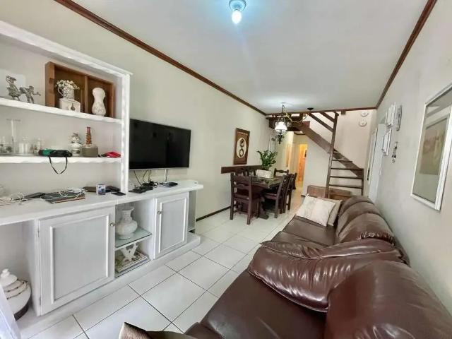Cobertura para Venda em Capão da Canoa/RS Centro 2 Quartos