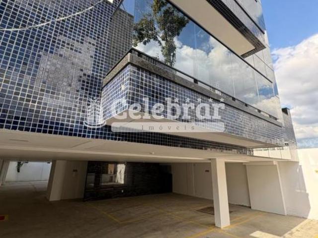 Cobertura para Venda em Contagem, Santa Cruz Industrial, 4 dormitórios, 1 suíte, 3 banheiros, 4 vaga