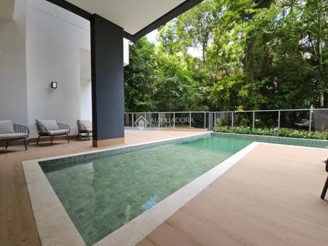 Cobertura para Venda em Curitiba/PR Mossunguê 3 Quartos
