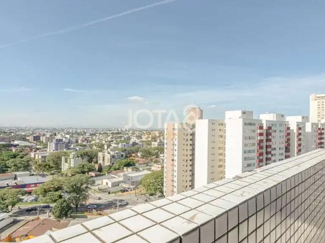 Cobertura para Venda em Curitiba/PR Água Verde 4 Quartos
