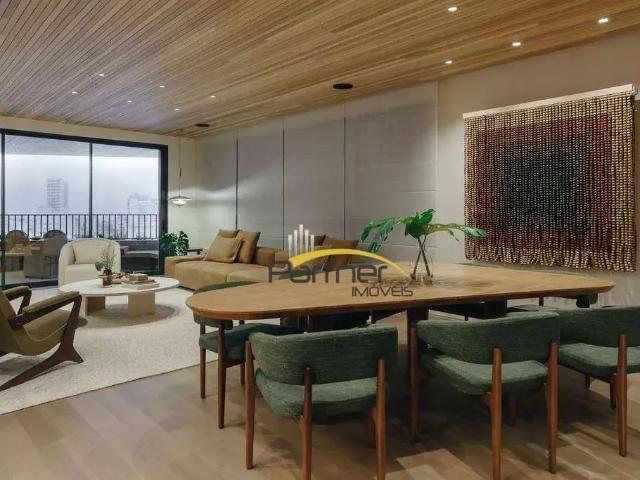 Cobertura para Venda em Curitiba/PR Batel 3 Quartos