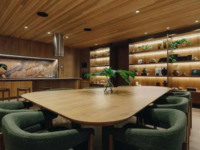 Cobertura para Venda em Curitiba/PR Batel 4 Quartos