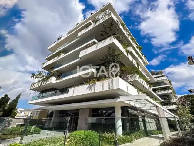 Cobertura para Venda em Curitiba/PR Batel 4 Quartos