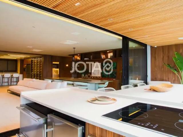 Cobertura para Venda em Curitiba/PR Bigorrilho 4 Quartos