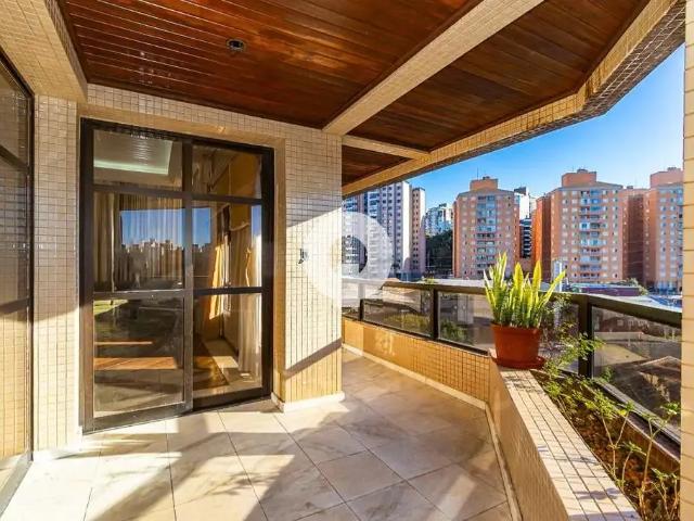 Cobertura para Venda em Curitiba/PR Cabral 5 Quartos