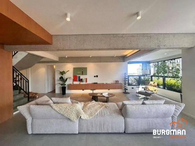 Cobertura para Venda em Curitiba/PR Centro 4 Quartos