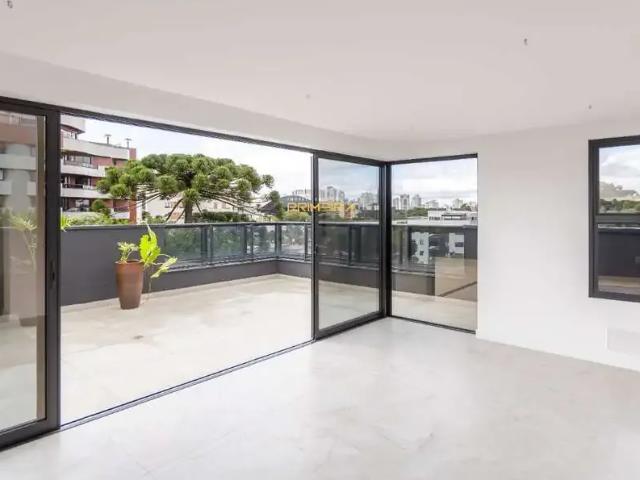 Cobertura para Venda em Curitiba/PR Centro Cívico 4 Quartos