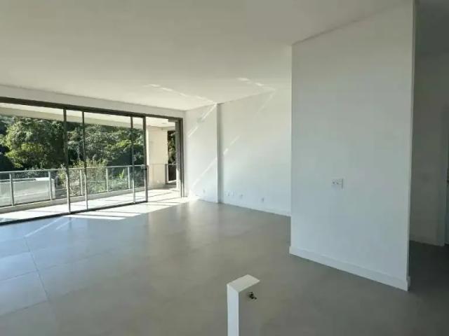 Cobertura para Venda em Florianópolis/SC Cacupé 3 Quartos