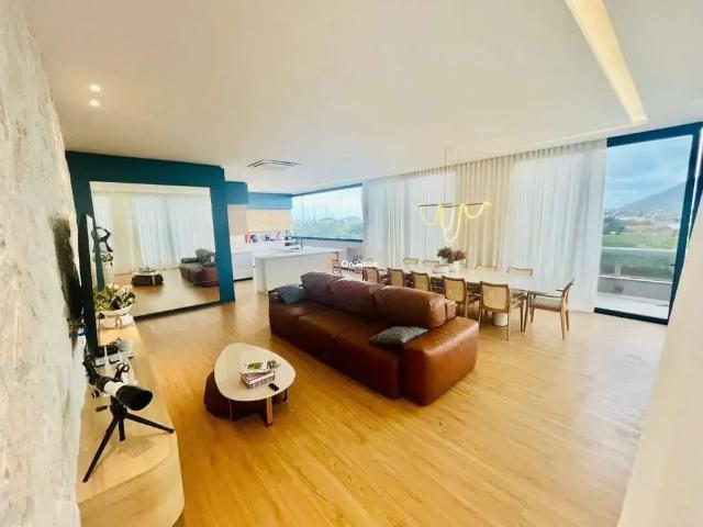Cobertura para Venda em Florianópolis/SC Campeche 3 Quartos