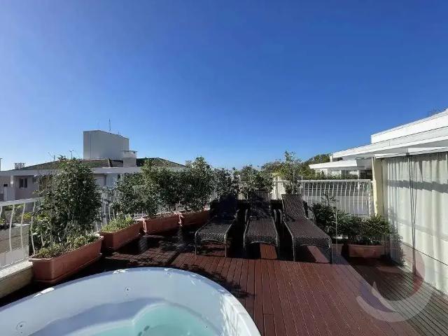 Cobertura para Venda em Florianópolis/SC Campeche 4 Quartos