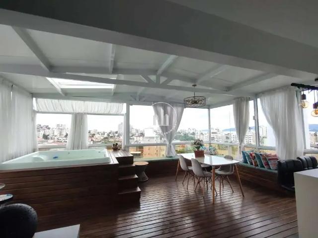Cobertura para Venda em Florianópolis/SC Capoeiras 3 Quartos