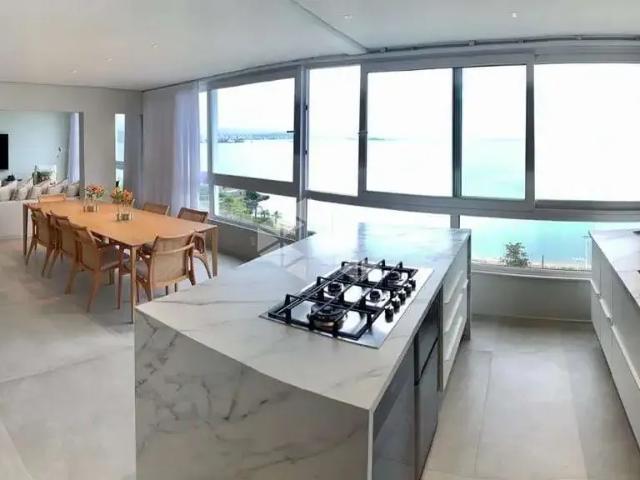 Cobertura para Venda em Florianópolis/SC Centro 3 Quartos