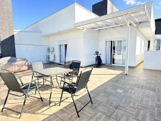 Cobertura para Venda em Florianópolis/SC Abraão 2 Quartos