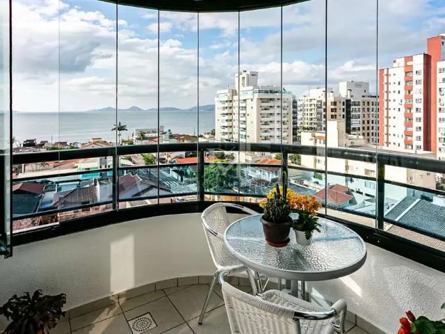 Cobertura para Venda em Florianópolis/SC Balneário 3 Quartos