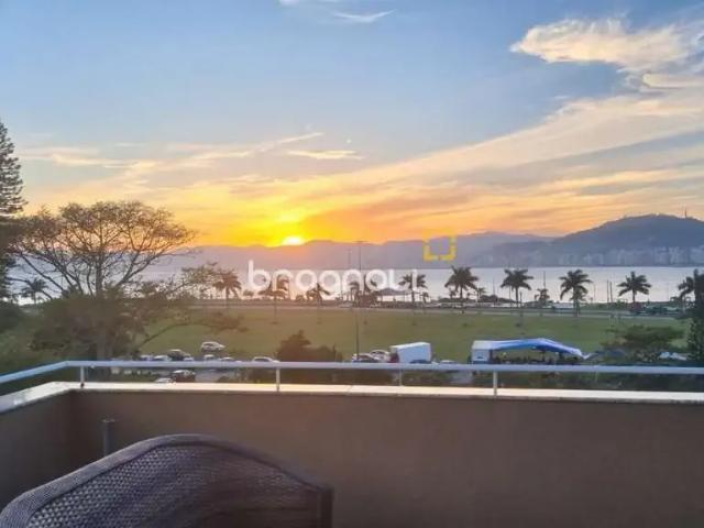 Cobertura para Venda em Florianópolis/SC Balneário 3 Quartos