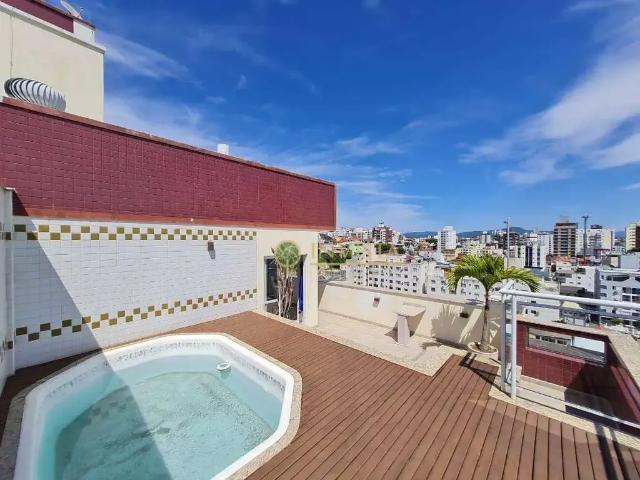 Cobertura para Venda em Florianópolis/SC Estreito 4 Quartos