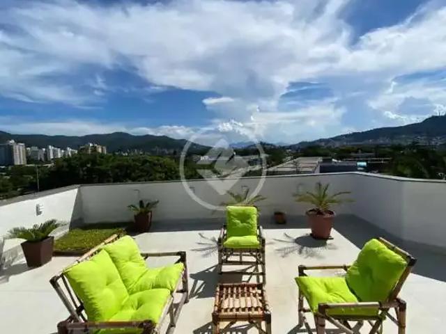 Cobertura para Venda em Florianópolis/SC Itacorubi 3 Quartos