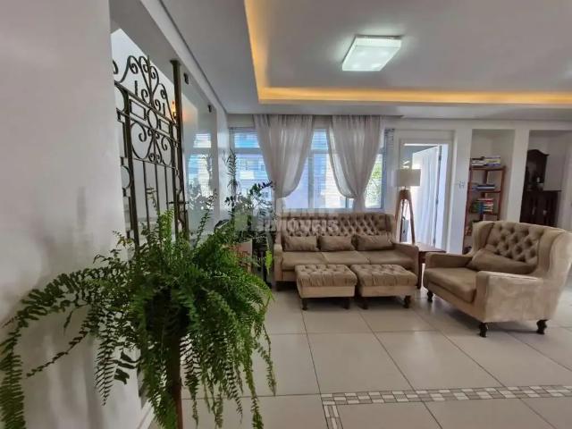 Cobertura para Venda em Florianópolis/SC Itacorubi 3 Quartos