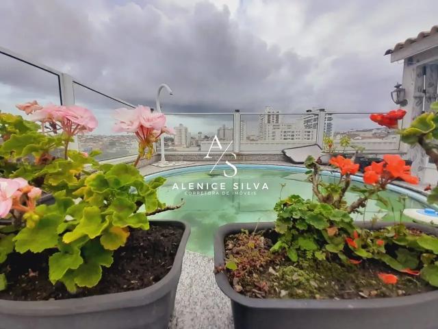 Cobertura para Venda em Florianópolis/SC Jardim Atlântico 3 Quartos