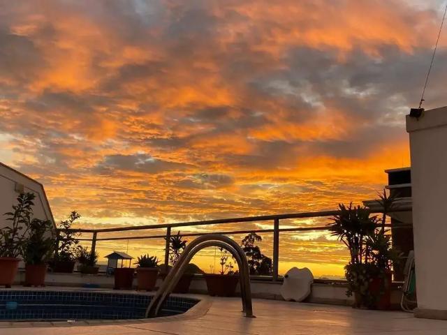 Cobertura para Venda em Florianópolis/SC Jurerê Internacional 3 Quartos