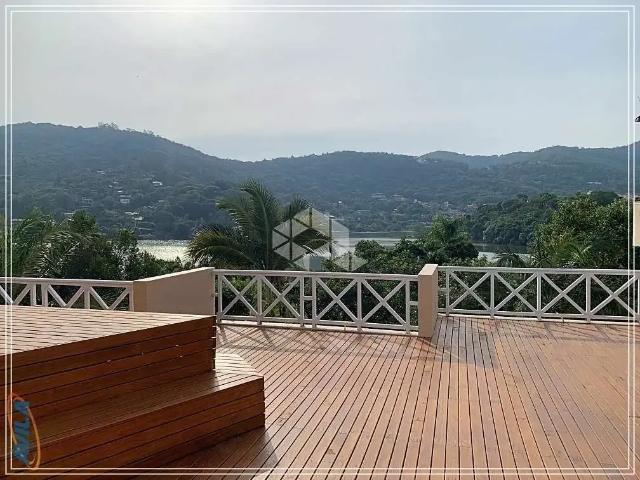 Cobertura para Venda em Florianópolis/SC Lagoa da Conceição 3 Quartos