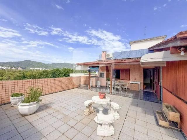 Cobertura para Venda em Florianópolis/SC Trindade 3 Quartos