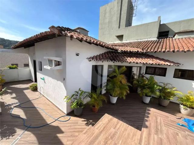 Cobertura para Venda em Guarujá/SP Enseada 4 Quartos