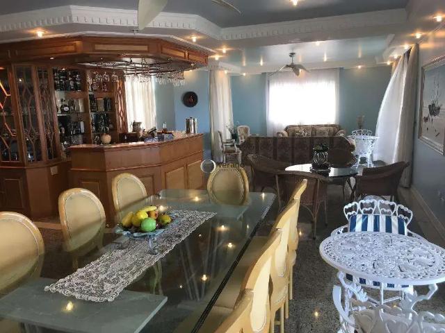 Cobertura para Venda em Guarujá/SP Loteamento João Batista Julião 5 Quartos