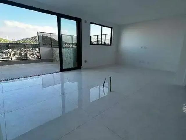 Cobertura para Venda em Itajaí/SC Praia Brava 3 Quartos
