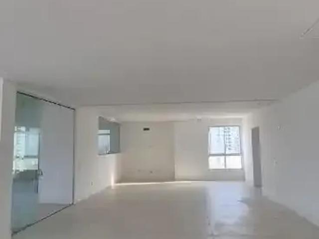 Cobertura para Venda em Itapema/SC Meia Praia 4 Quartos