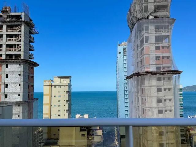 Cobertura para Venda em Itapema/SC Meia Praia 4 Quartos
