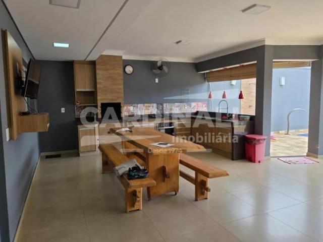 Cobertura para venda em Jardim Do Bosque de 208.00m² com 3 Quartos, 1 Suite e 4 Garagens