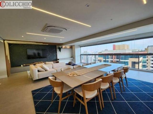 Cobertura para venda em Jardim de 350.00m² com 4 Quartos, 4 Suites e 5 Garagens