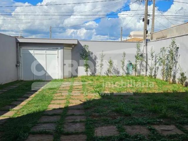 Cobertura para venda em Jardim Embare de 160.00m² com 3 Quartos, 1 Suite e 4 Garagens